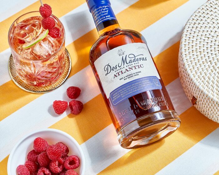 Atlantic Berry Breeze Cocktail | Cocktailrezept mit dunklem Rum